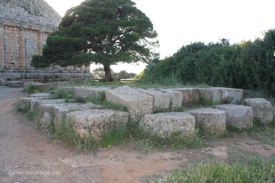 Christian Woman-s Tomb Tumba mujer cristiana - Algeria Mauritania ...